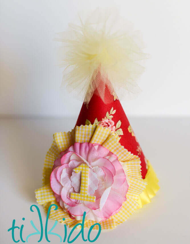 No Sew Fabric Covered Birthday Party Hat Tutorial | Tikkido.com